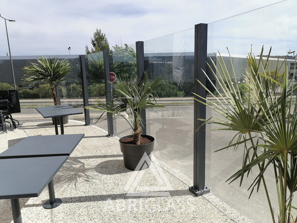 Nos Installations de paravent et garde corps pour terrasse restaurant ...